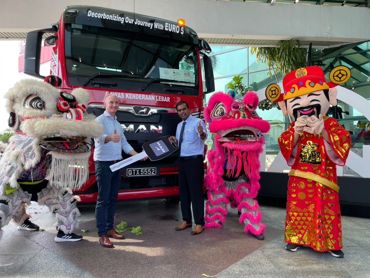 CZE Welcomes New Trucks in Handover Ceremony – City Zone Express